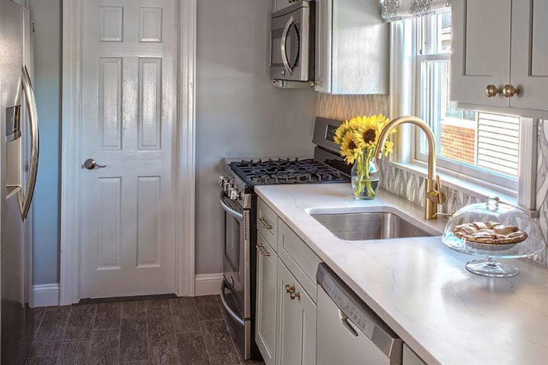 Cambria Macbeth 3 CM Polished - Rumford Stone, NH Granite Countertops